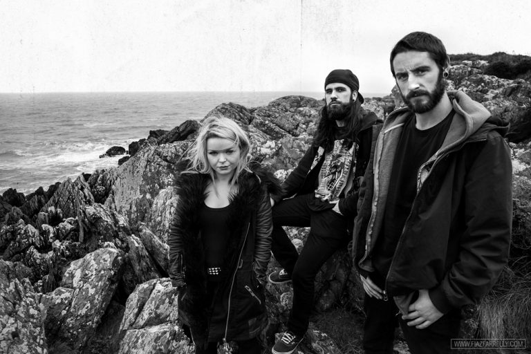 Review: Dead Label - Throne Of Bones - RAMzine