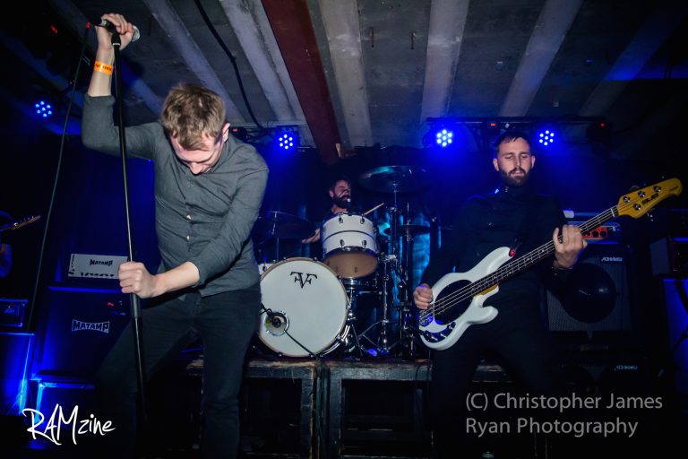 Live: Bossk, Vow, OHHMS - "Shrouded in darkness" - RAMzine