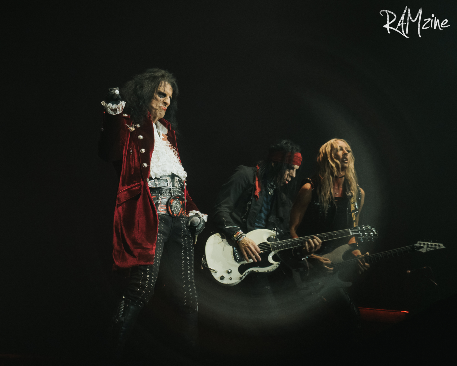 Alice Cooper: From his signature top hat and cane to jaw-dropping set ...